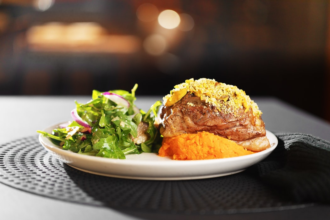 Specials & Packages | Kent State Hotel